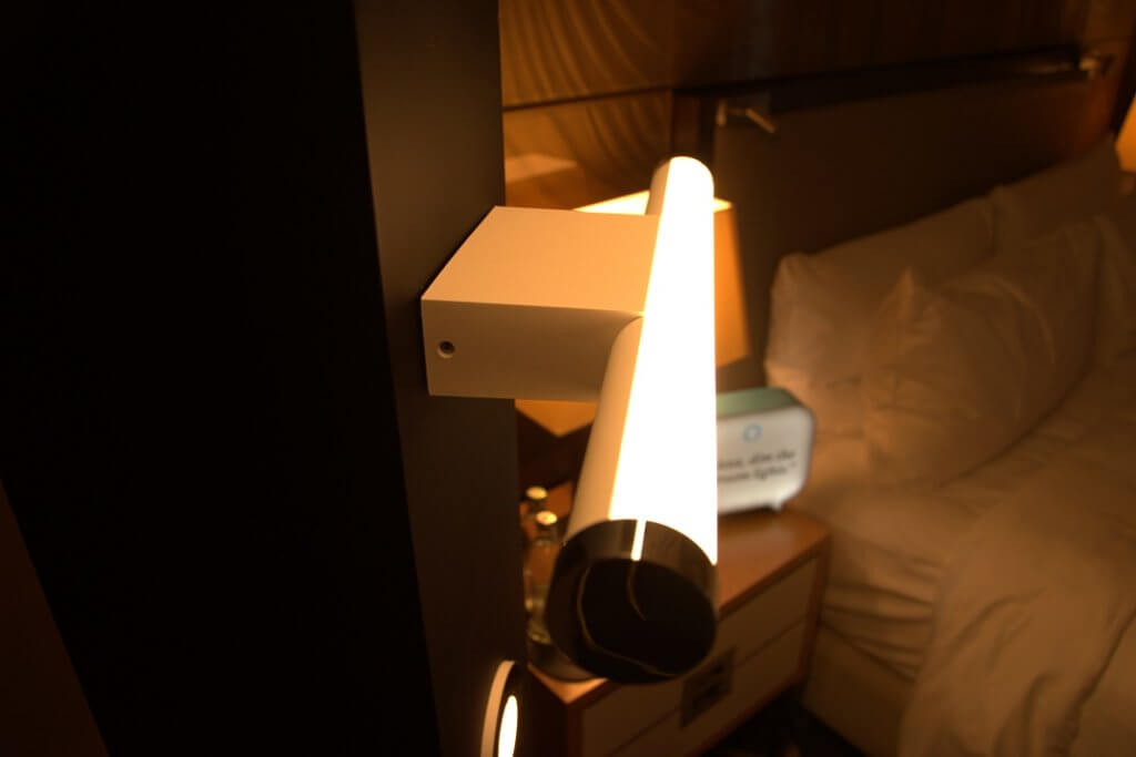 Philips Hue Adore: Das sind die neuen Spiegelleuchten - Smartlights.de