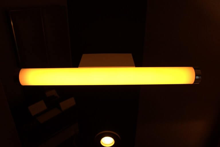 Philips Hue Adore: Das sind die neuen Spiegelleuchten - Smartlights.de